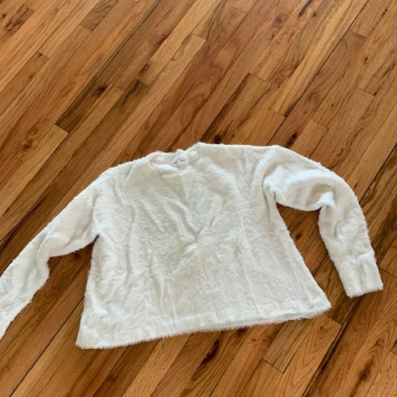 Bella Dahl | Sweaters | Bella Dahl White Boxy Style Sweater Size M ...